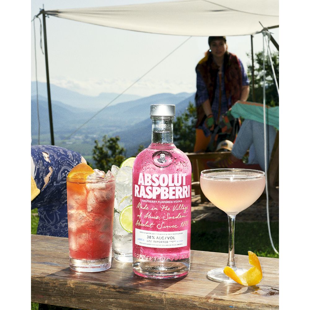 Kit Vodka Absolut Raspberri 750 ml + Vodka Absolut Tradicional 750ml ...